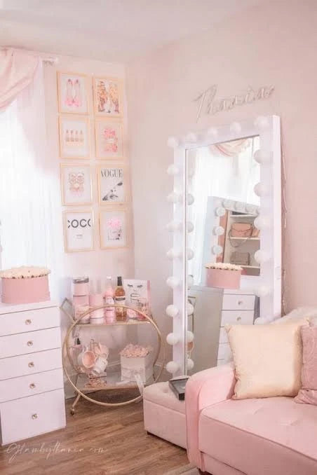 Room Decor – Stapleberry
