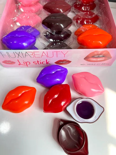 Lip Shaped lip balm – Stapleberry